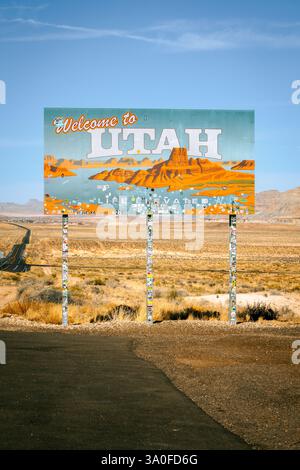 Vertical image of Utah State Welcome Sign saying "Welcome to Utah" and ...