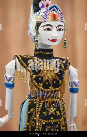 Traditional Indonesian handcrafted female dancers puppets. Asian ...