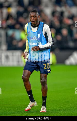 Juventus' Randal Kolo Muani (20) shoots the ball over the goal past ...