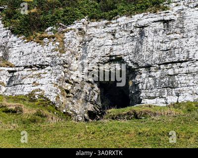 View on the Caves of Keash in Sligo mountains, Ireland Stock Photo - Alamy