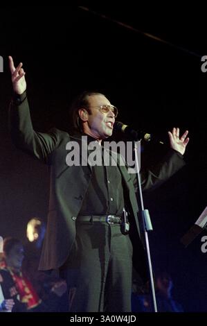 Milan Italy 16/12/1999: Antonello Venditti,Italian singer,during the ...