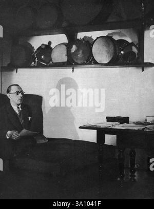 IGOR STRAVINSKY Russian composer in Vencie with his wife Vera de Bosset ...
