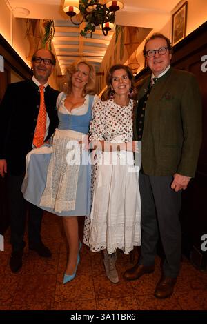 Max Dietl mit Ehefrau und Franz Georg Strauß mit Ehefrau ...