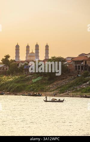 Cambodia, Kampong Cham, the banks of the Mekong river and Phum Roka ...