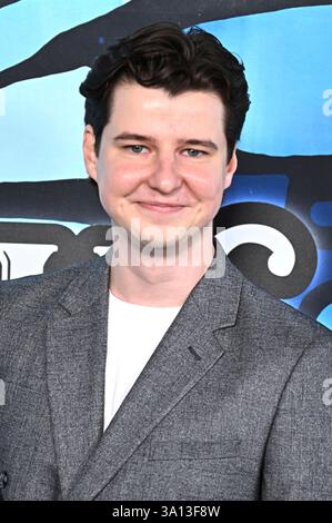 Nicholas Heffelfinger bei der Premiere der 4. und finalen Staffel der ...