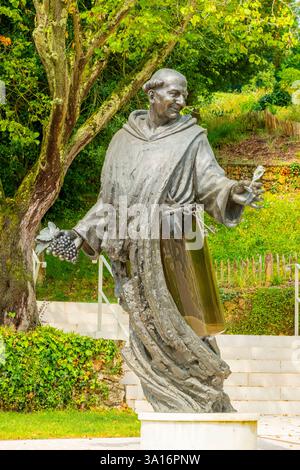 France, Marne, Hautvillers, statue of Dom Perignon Stock Photo - Alamy