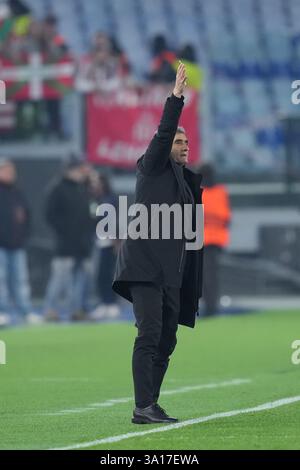 Athletic Bilbao's head coach Ernesto Valverde stands on the sideline ...