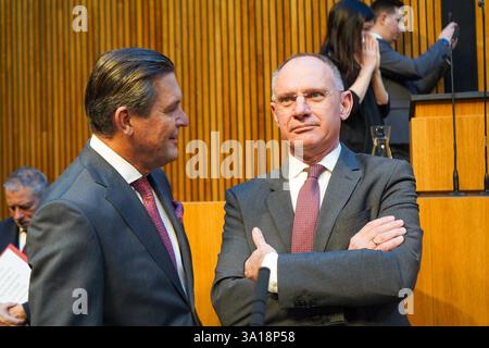 Bundeskanzler Christian Stocker (ÖVP) und Vizekanzler Andreas Babler ...