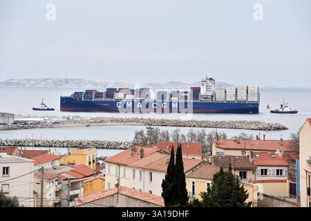 The container ship Excellence of the company CMA CGM arrives at the ...