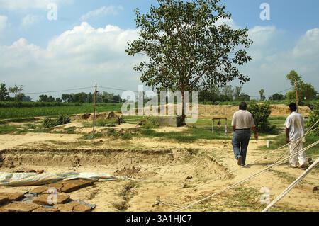 Excavations of burial site (4K years old) at Sinauli, Uttar Pradesh ...