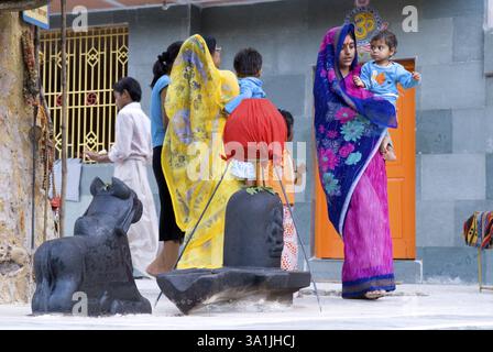 Shiva linga and bull statues at Sati anusaya temple, Chitrakoot, Uttar ...