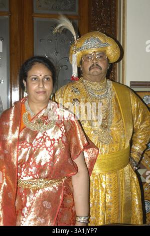 King of Mysore joining in Dussera dusera festival celebration in Mysore ...