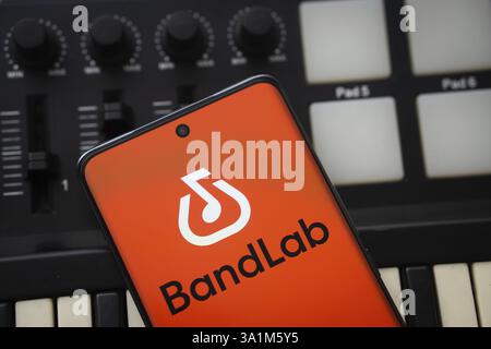 BandLab logo is displayed on a smartphone screen Stock Photo - Alamy