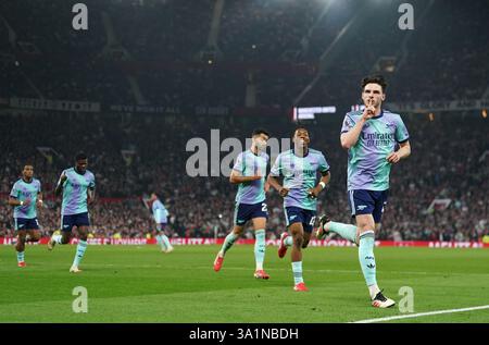 Arsenal's Declan Rice celebrates (right) scoring their side's second ...