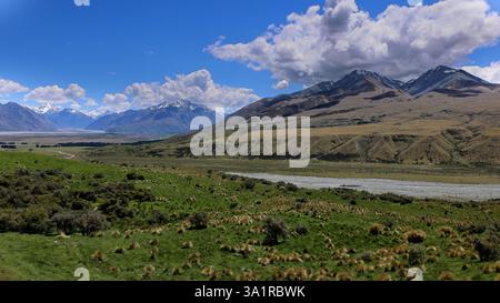 Lord of the Ring epic battle landscape on Mount Potts and Mount Sunday ...