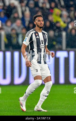 Lloyd Kelly of Juventus seen in action during the serie A Enilive match ...