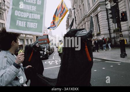Tibetan independence protest in London Protesters gather outside ...