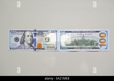 100 Dollar banknote front side back side Stock Photo - Alamy