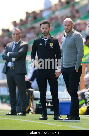 Hibernian manager David Gray (right) during the UEFA Conference League ...
