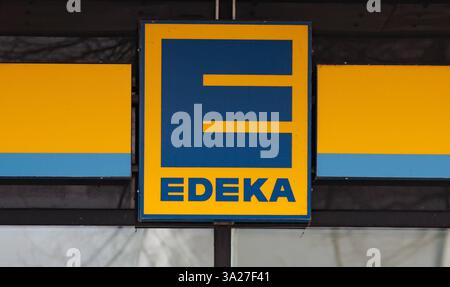 Edeka Discounter logo, querformat, *** Edeka Discounter logo, landscape ...