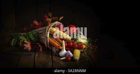 The beautiful autumn cornucopia with vegetables Stock Photo - Alamy