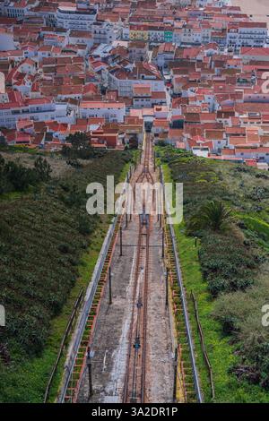 Lift from Nazare beach to the upper area of the city Stock Photo - Alamy