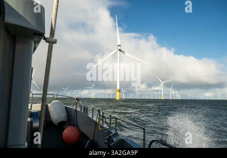 Humber Gateway Offshore Windfarm, off the east coast of Yorkshire ...