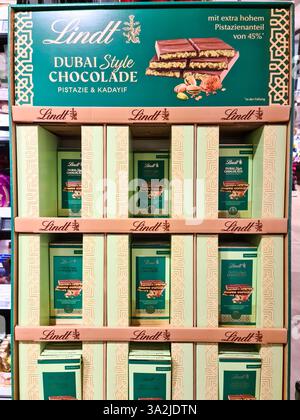 Display of Lindt brand Dubai style chocolate, Walnut Creek, California ...