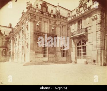 This image of the Château de Versailles captures the grandeur and ...