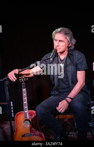 Marzo 13, 2025: Luciano Ligabue suona all'Apollo Club di Milano, Italia ...