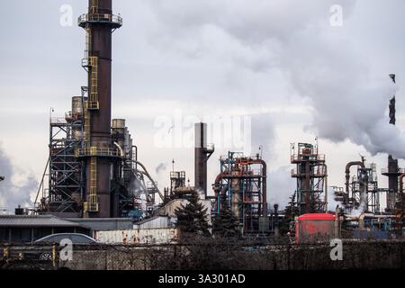 Hamilton, Canada. 13th Mar, 2025. Steel coils seen on the grounds of a ...