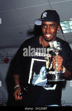 Oct. 3, 2007 - 1997 MTV VIDEO MUSIC AWARDS AT RADIO CITY MUSIC HALL NEW ...