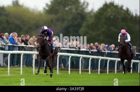 Tuscan Hills ridden by David Egan goes to post ahead of the Duke Of ...