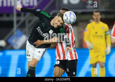 ROTTERDAM - (L-R) Simon Graves of PEC Zwolle and Sem Steijn of ...
