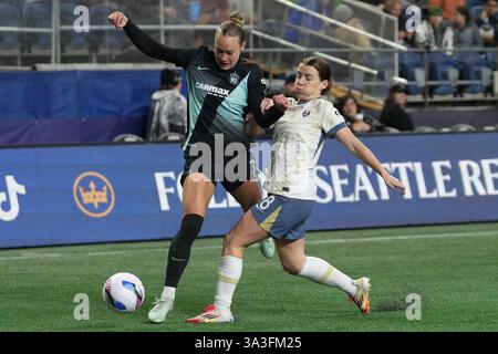 NJ/NY Gotham FC midfielder Jaelin Howell (7) passes the ball during the ...