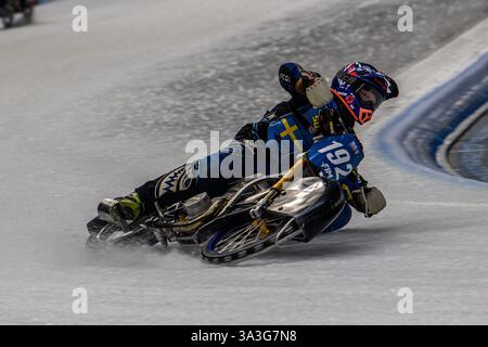 Niclas Svensson (192) of Sweden in White leading Max Niedermaier (88 ...