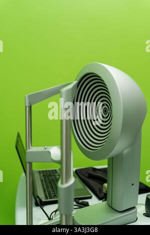 Corneal topographer for topography examination. Corneal topography eye ...