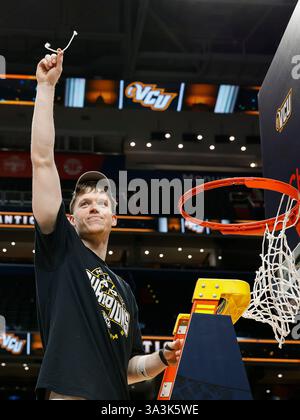 Virginia Commonwealth guard Max Shulga (11) in action during the second ...