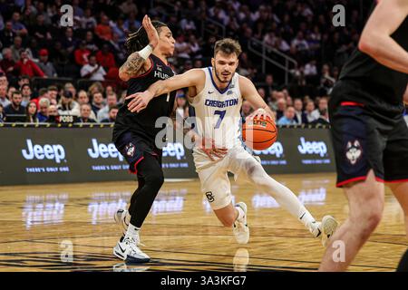 UConn Huskies guard Solo Ball (1) in the first half at Prudential ...