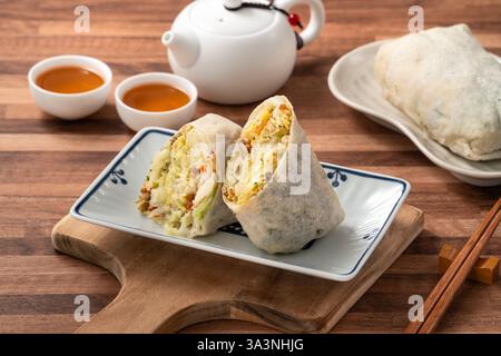 Delicious popiah, lumpia, Taiwanese spring roll for traditional Tomb ...