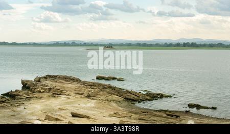 Parakrama Samudra water reservoir, Polonnaruwa, Sri Lanka Stock Photo ...