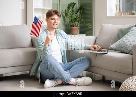 laptop with video chat, flag of the usa Stock Photo - Alamy