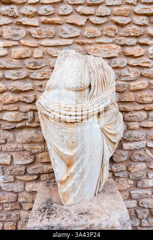 Headless statue at the Roman Museum, el-Jem, Tunisia Stock Photo - Alamy