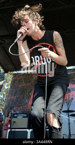 Matty Healy of The 1975 performs during the Glastonbury Festival in ...