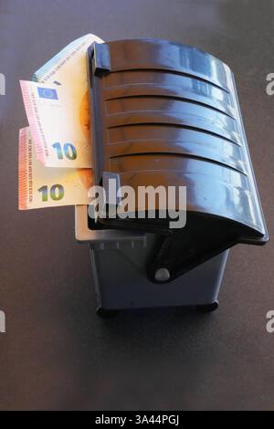 Symbol Verschuldung GER, 20250318, Symbolbild, Schuldenkrise ...