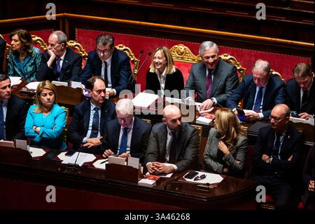 Italian Prime Minister Giorgia Meloni receives the Prime Minister of ...