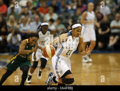 MINNEAPOLIS, MN - JUNE 23: Seattle Mariners right fielder Dominic ...