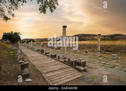 The Archaeological Site of Asklepion of Bergama,Izmir Stock Photo - Alamy