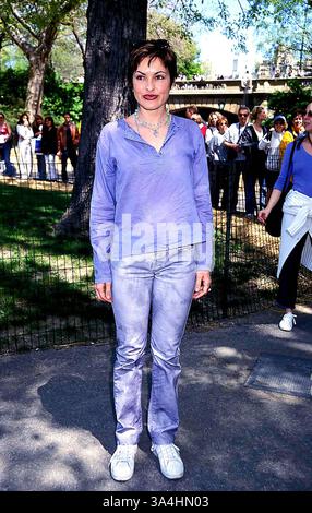 Mariska Hargitay at the Elizabeth Glaser Pediatric AIDS Foundation ...