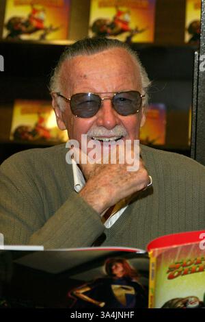 October 12, 2004 - Santa Monica, California, U.S. - Comic creator STAN ...